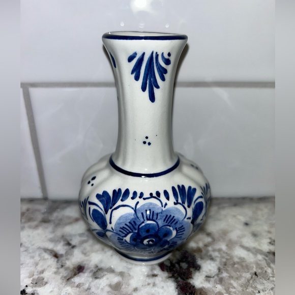 Delft | Accents | Vintage Delft Petite Miniature Blue White Bud Vase ...